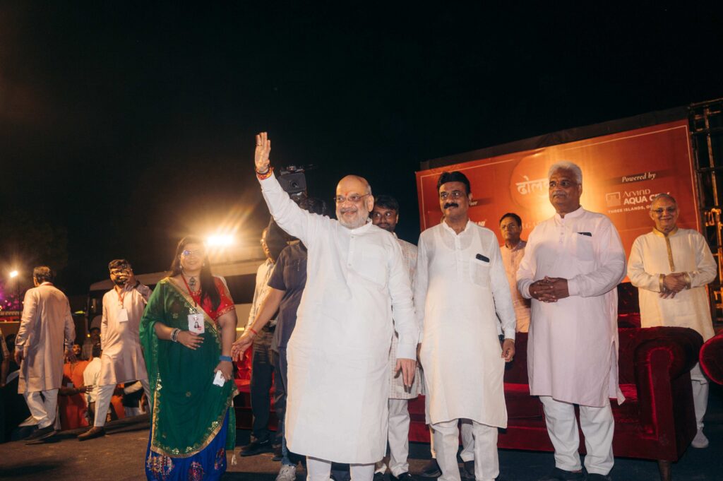 Best Garba Event in Ahmedabad | Mandali Garba with Dholki